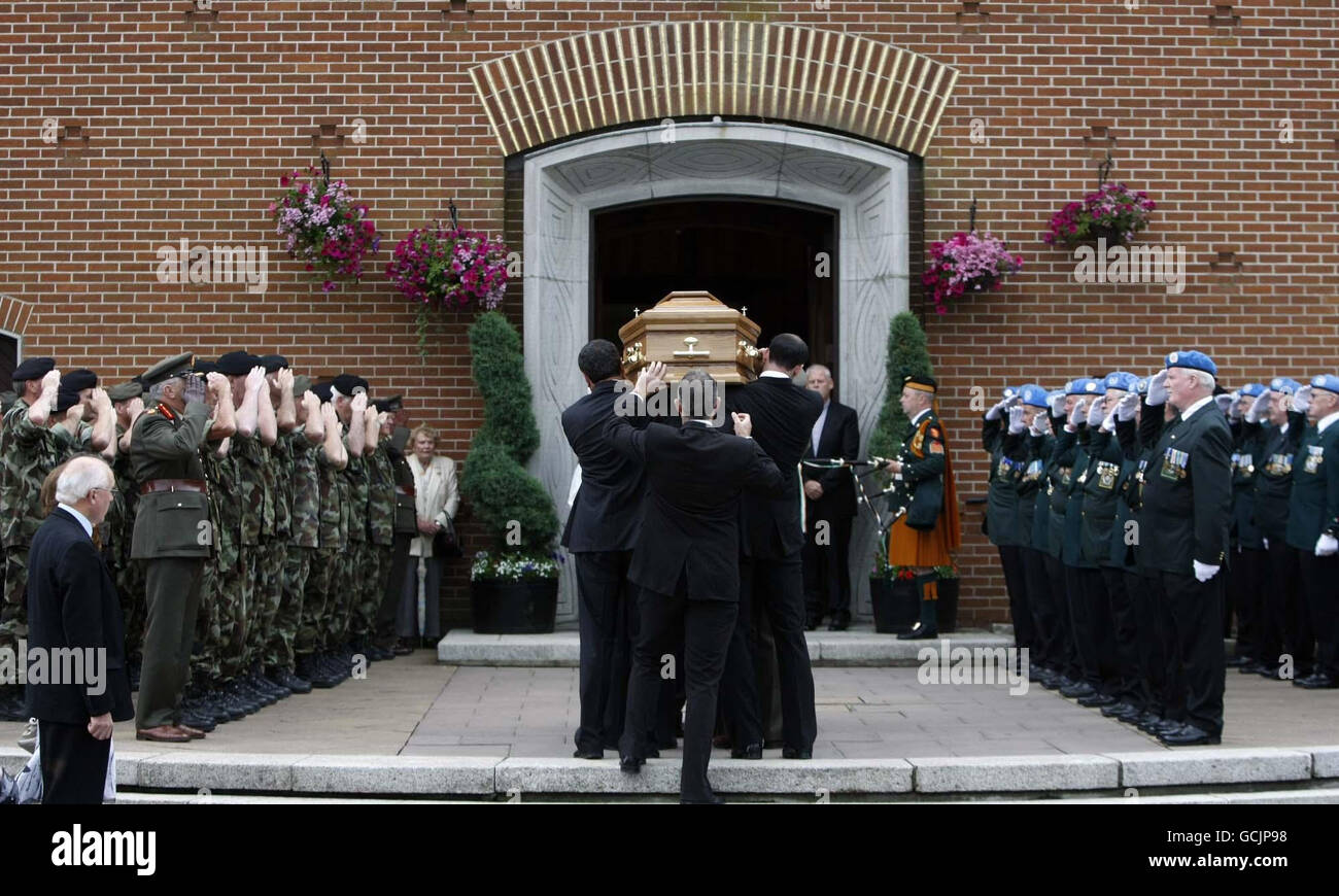 Repose of Lieutenant General Dermot Earley Stock Photo - Alamy