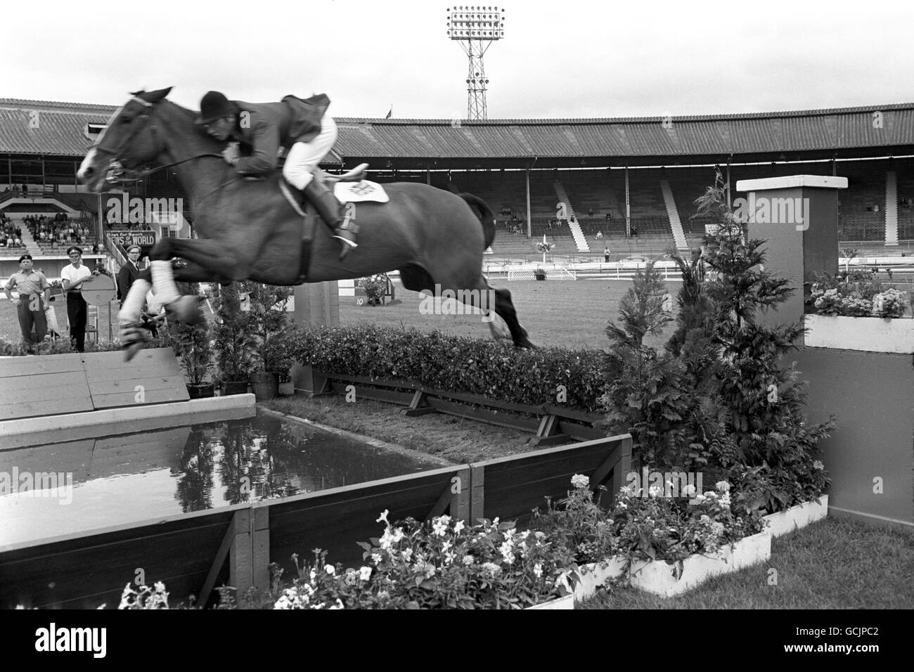 Show jumping - Prince of Wales Cup - Royal International Horse Show ...
