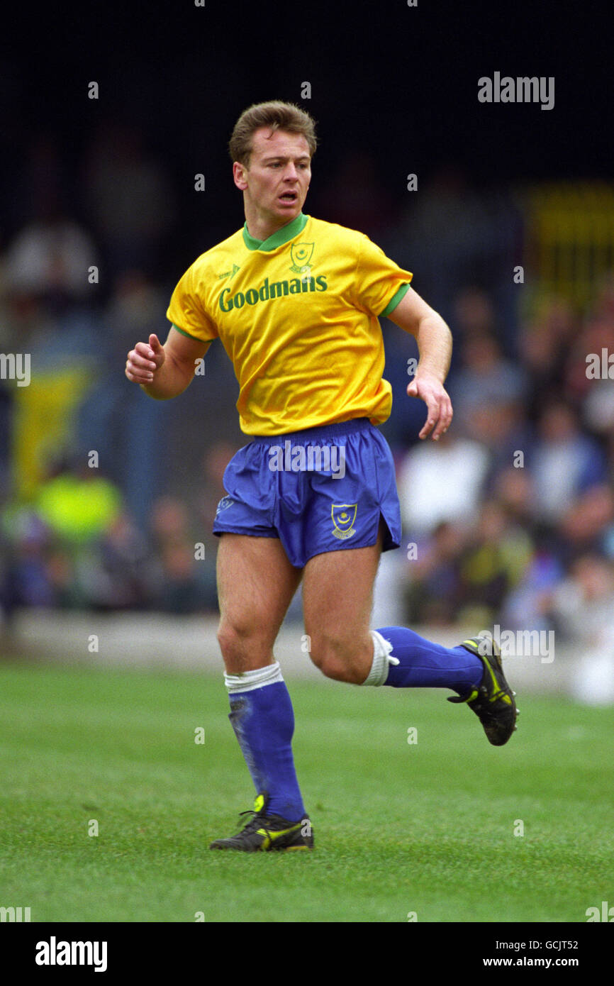 FOOTBALL. JOHN BERESFORD. PORTSMOUTH. ACTION Stock Photo - Alamy