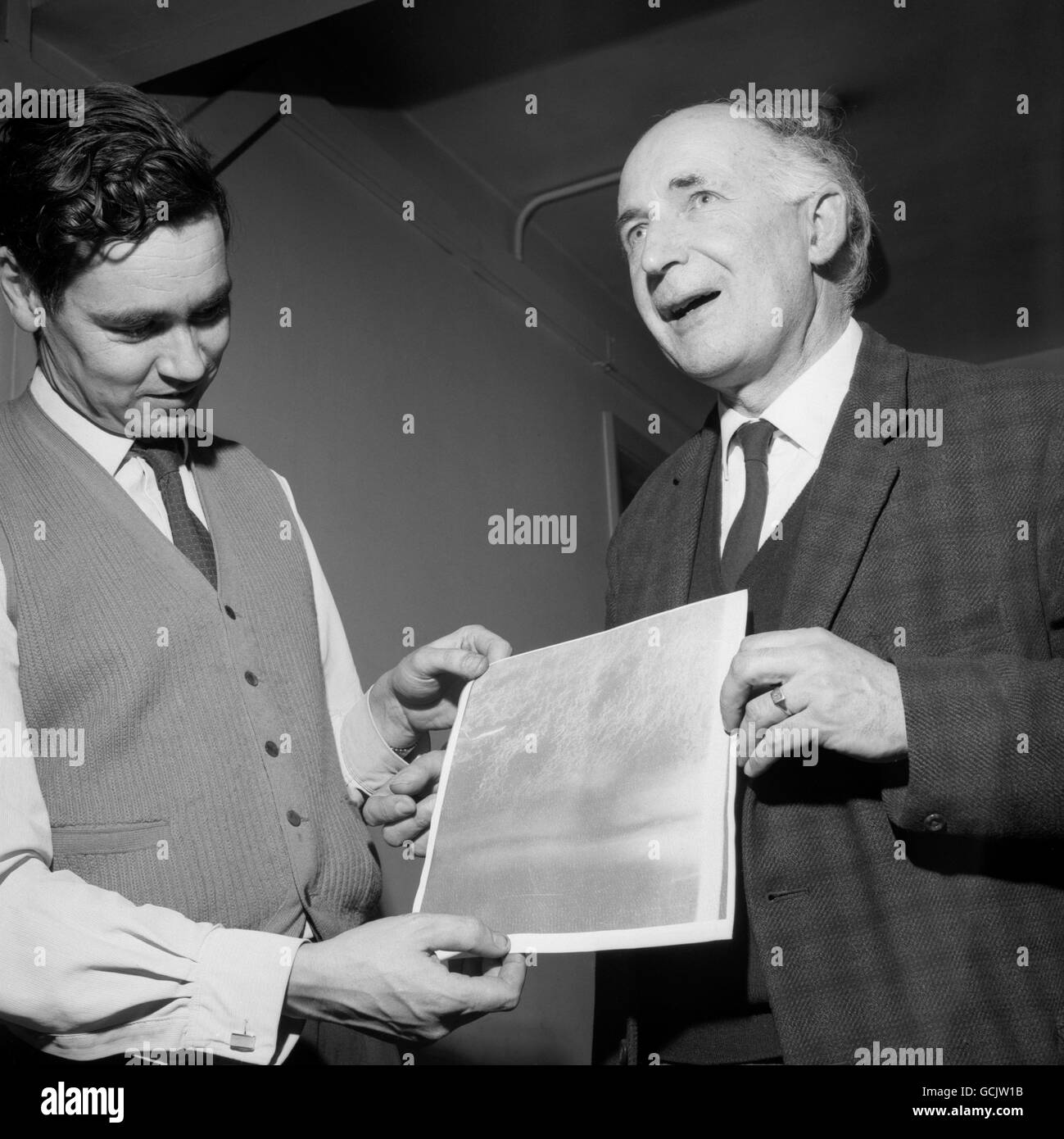 Science and Technology - Space Exploration - Jodrell Bank - 1966 Stock ...