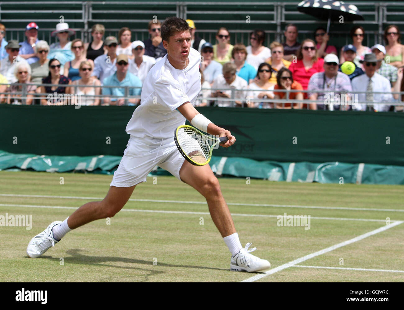Great Britain's Oliver Golding in action against Australia's Benjamin ...