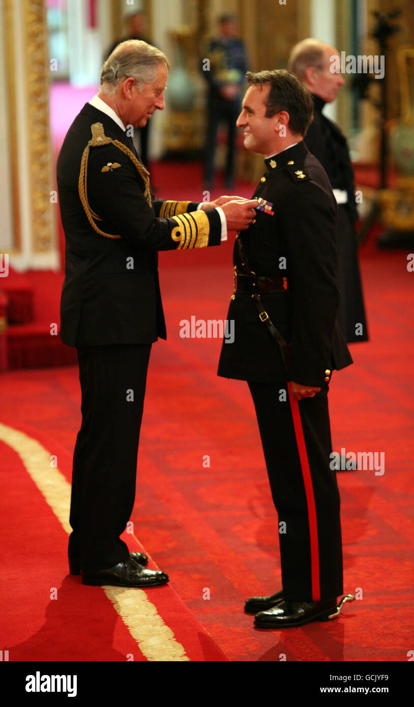 Lieutenant colonel simon banton hi-res stock photography and images - Alamy