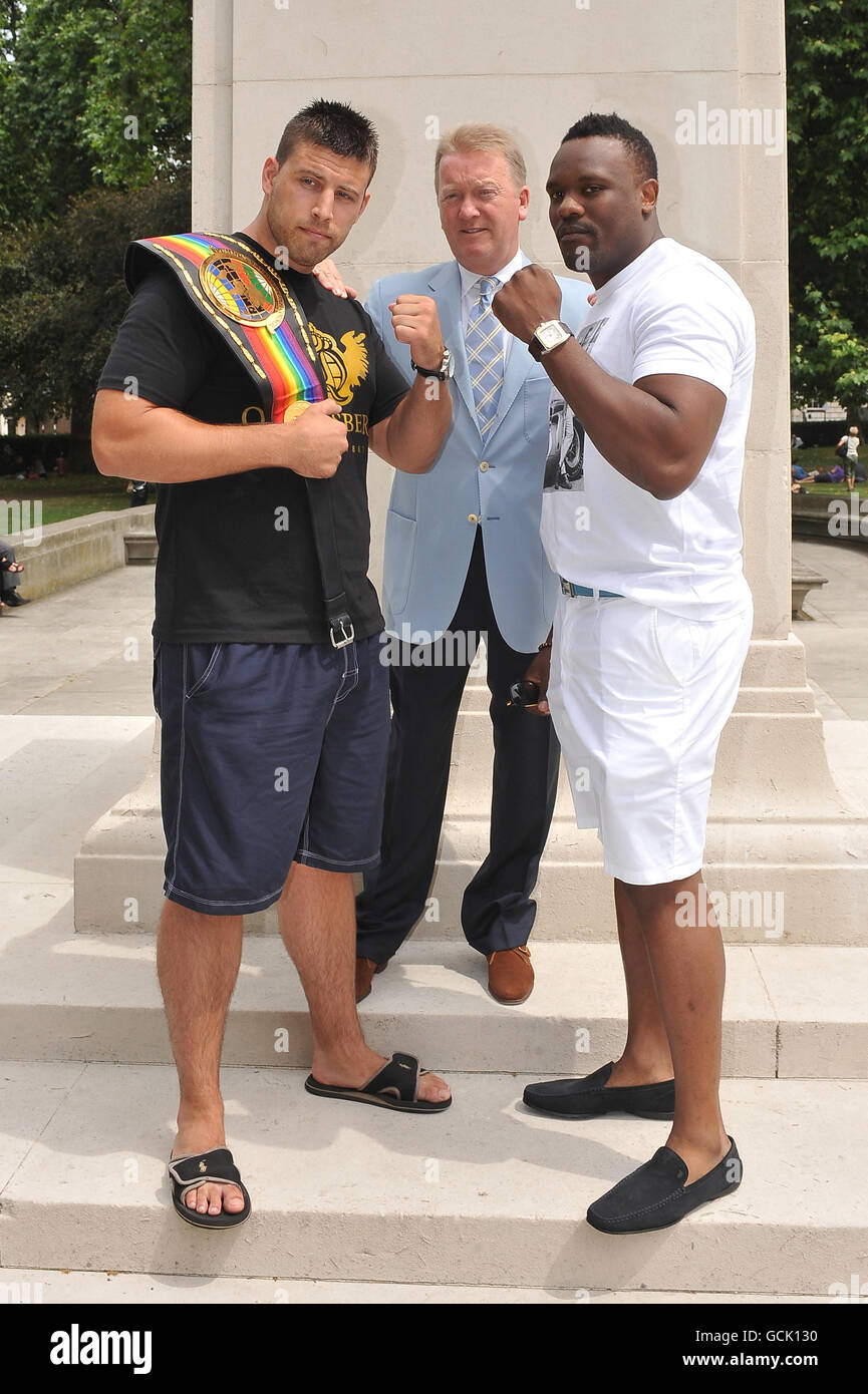 Boxing - Frank Warren Announcement - Millennium Hotel Stock Photo - Alamy