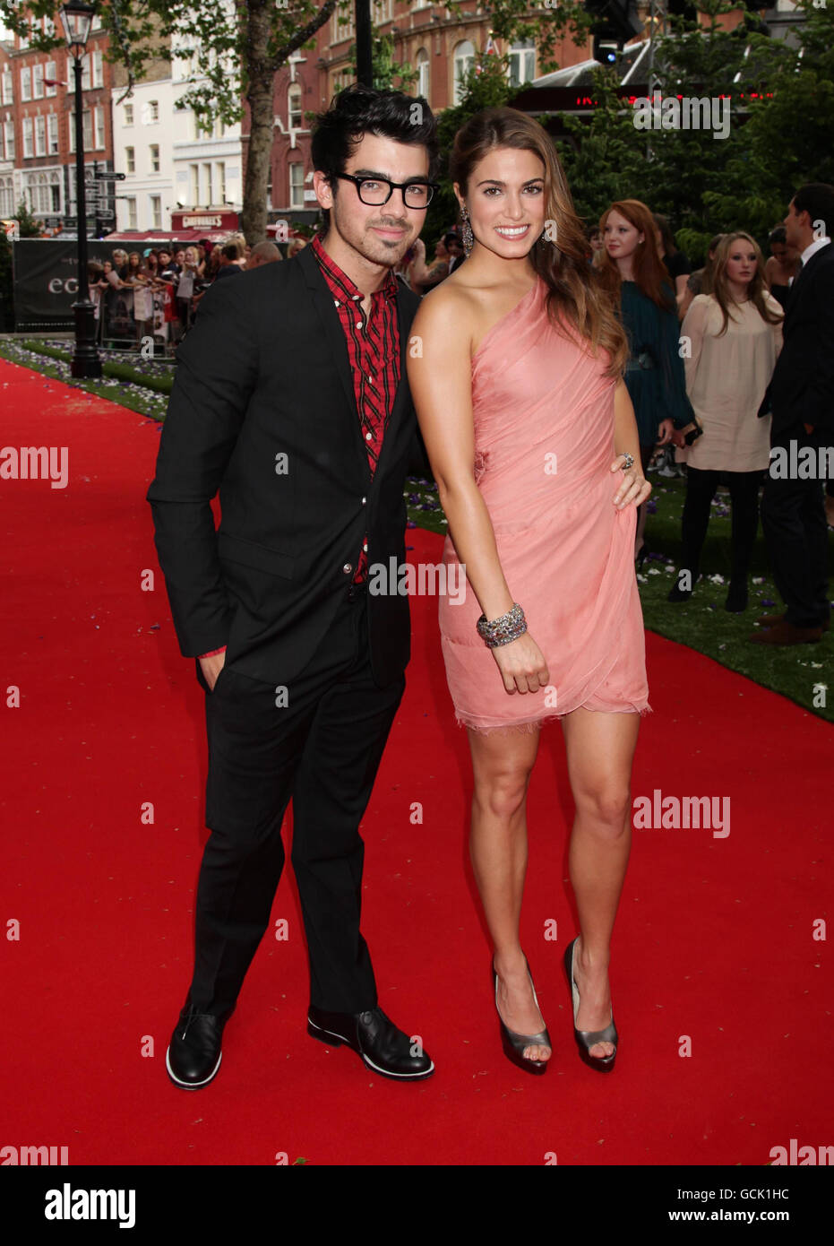 Joe jonas gala hi-res stock photography and images - Alamy