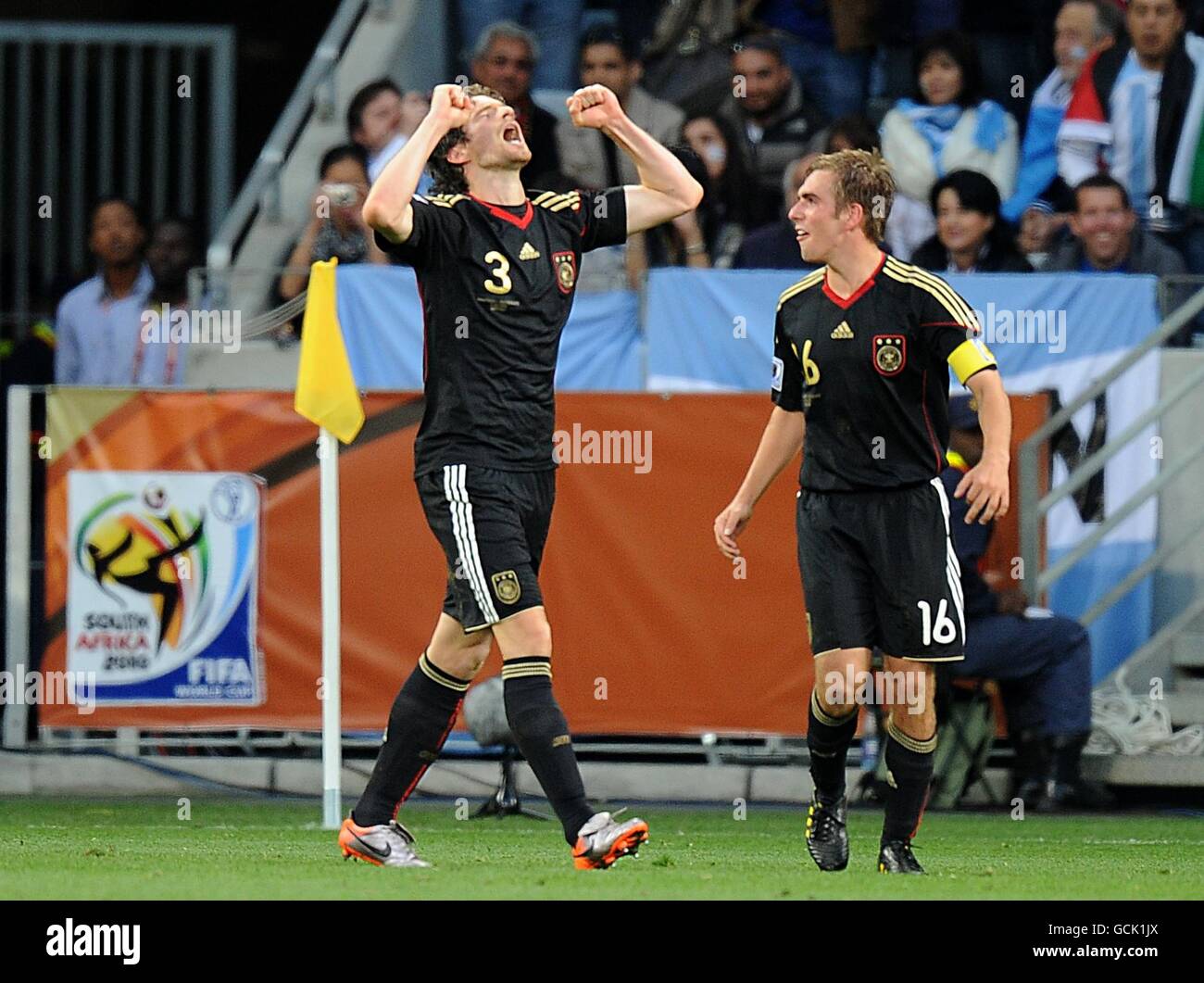 Soccer - 2010 FIFA World Cup South Africa - Argentina v Germany - Green ...