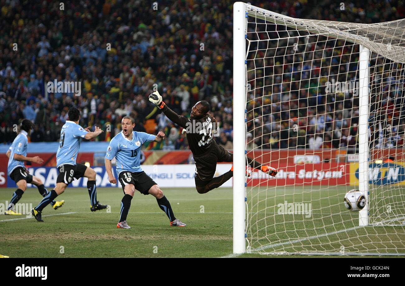 Uruguays Diego Forlan High Resolution Stock Photography and Images - Alamy