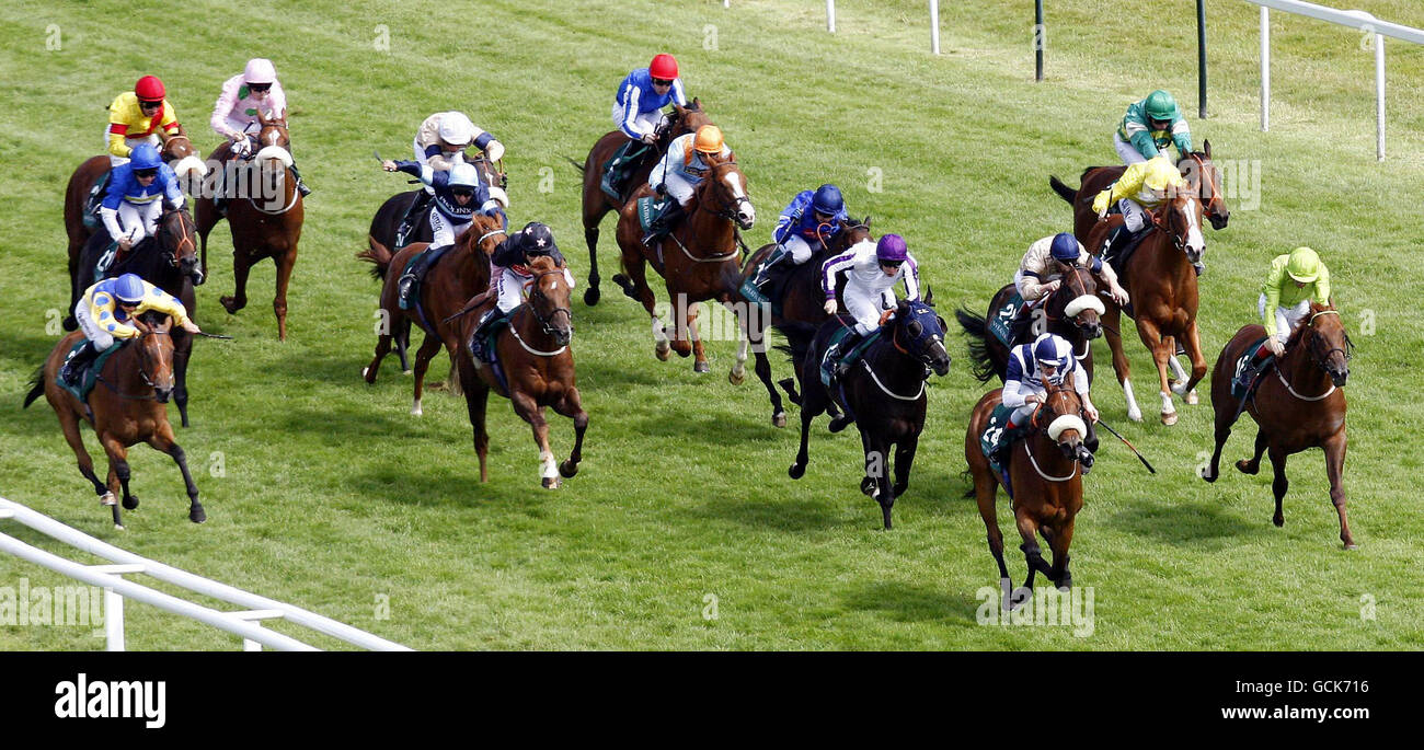Weatherbys super sprint day newbury racecourse hi-res stock photography ...
