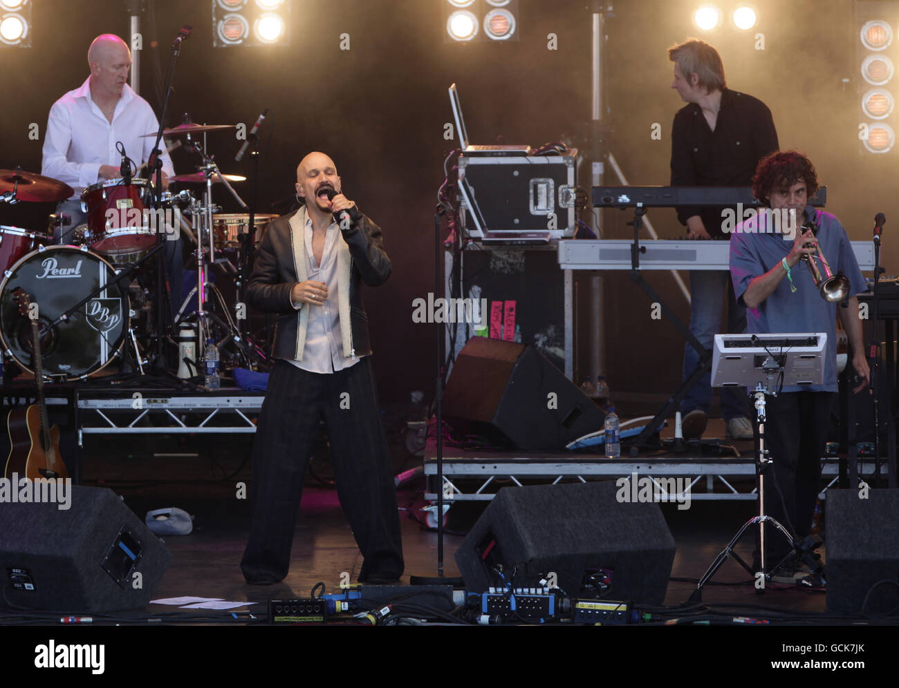 James, with singer Tim Booth (second left) performing on the Obelisk ...