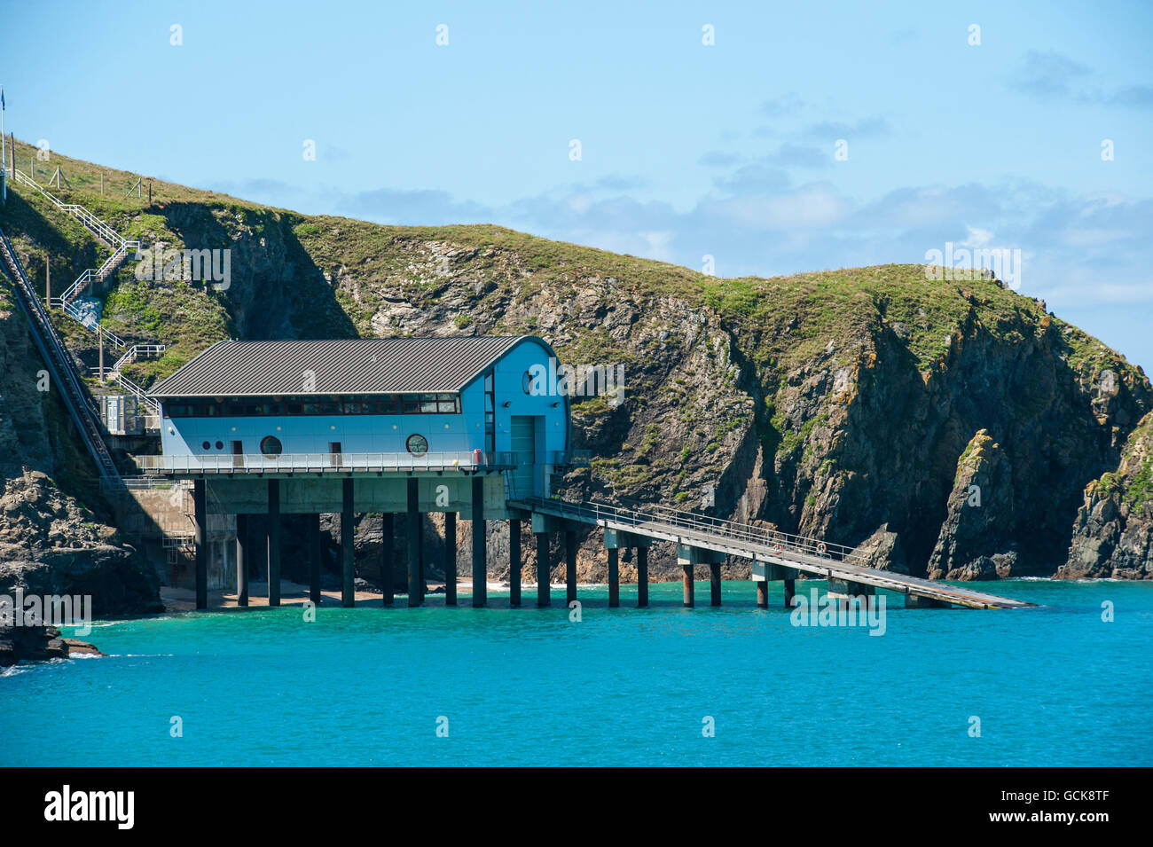 Rock lifeboat station hi-res stock photography and images - Alamy