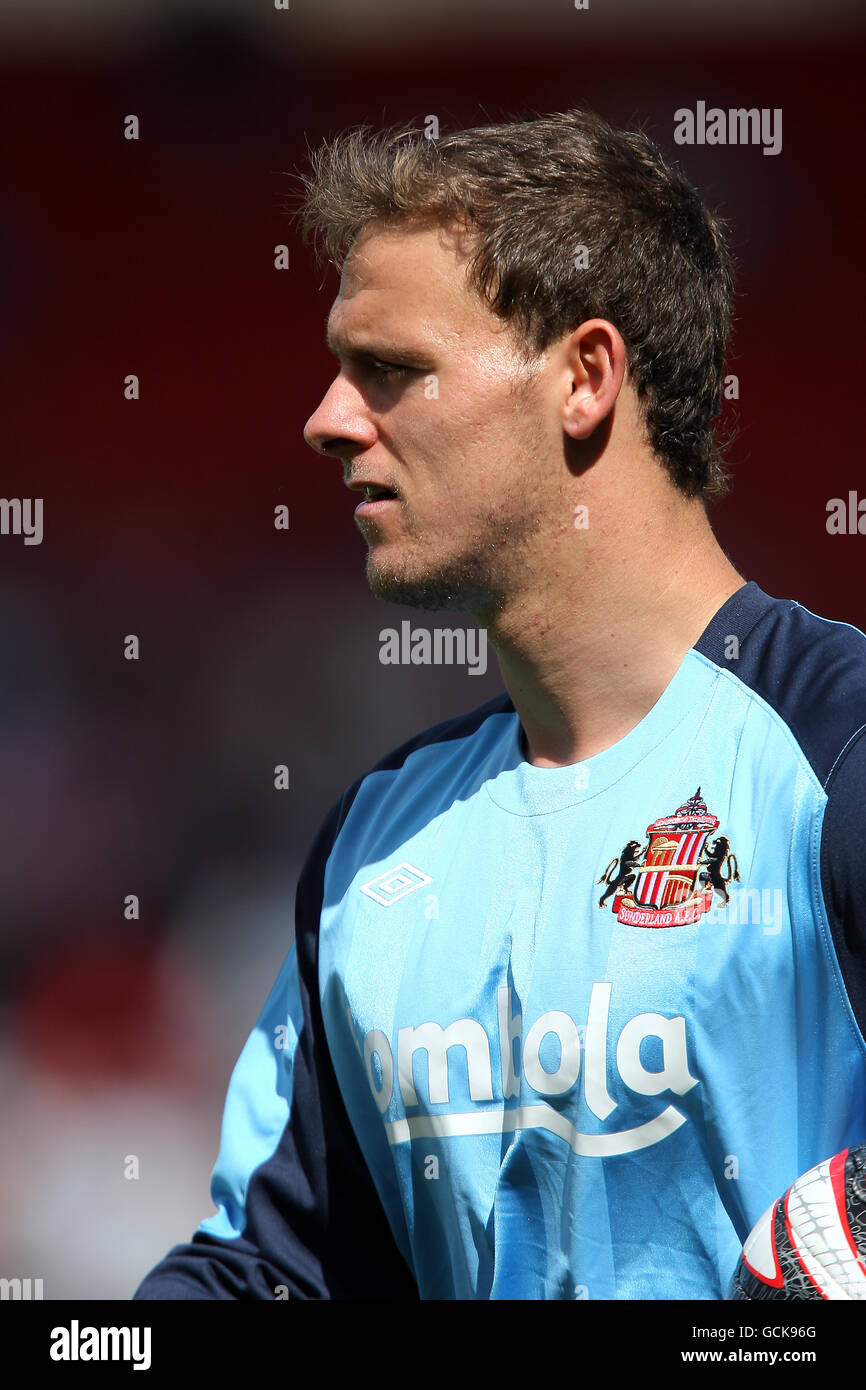 Sunderland goalkeeper trevor carson hi-res stock photography and images ...