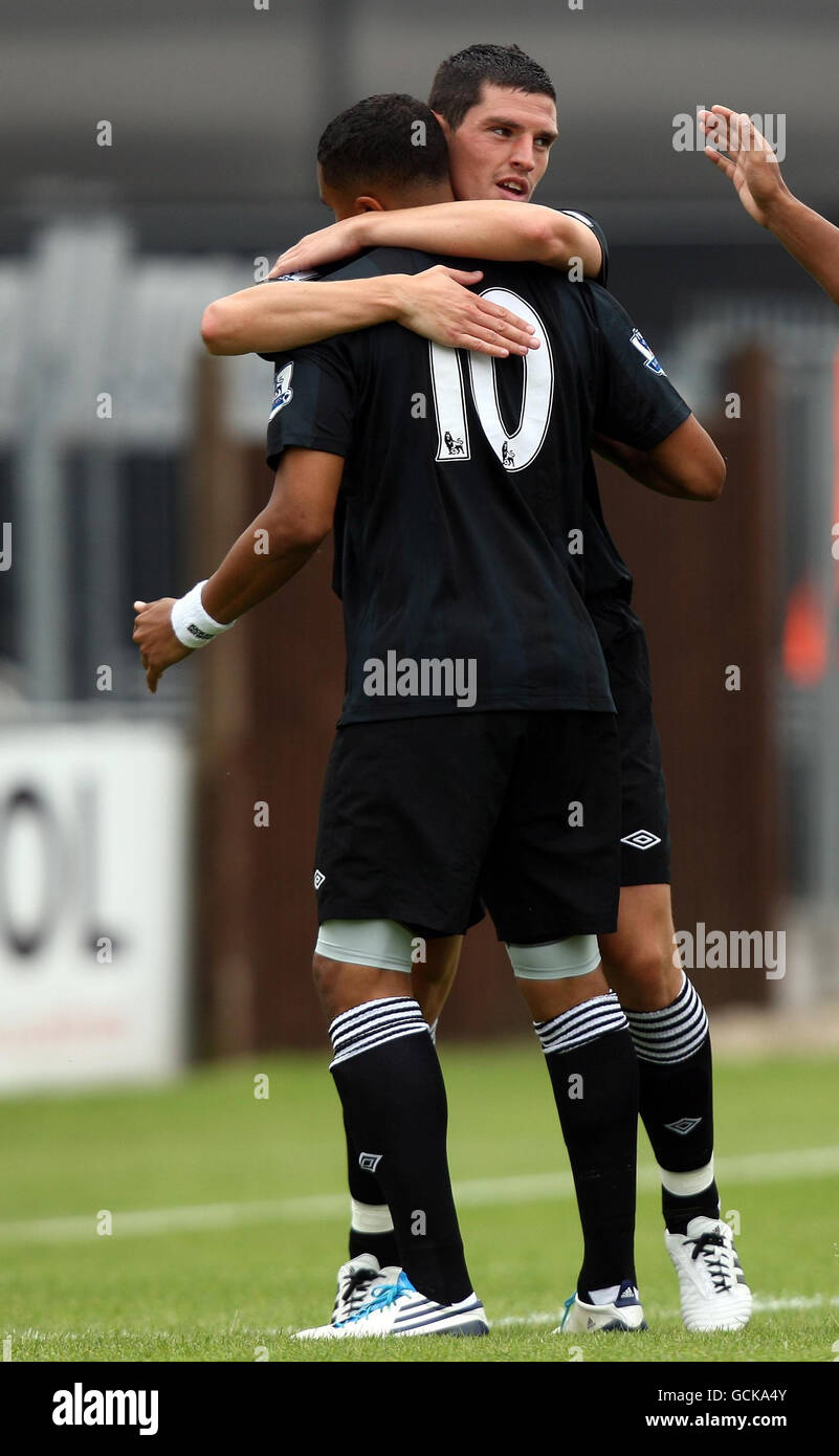 West Bromwich Albion's Graham Dorrans (right) celebrates scoring his ...