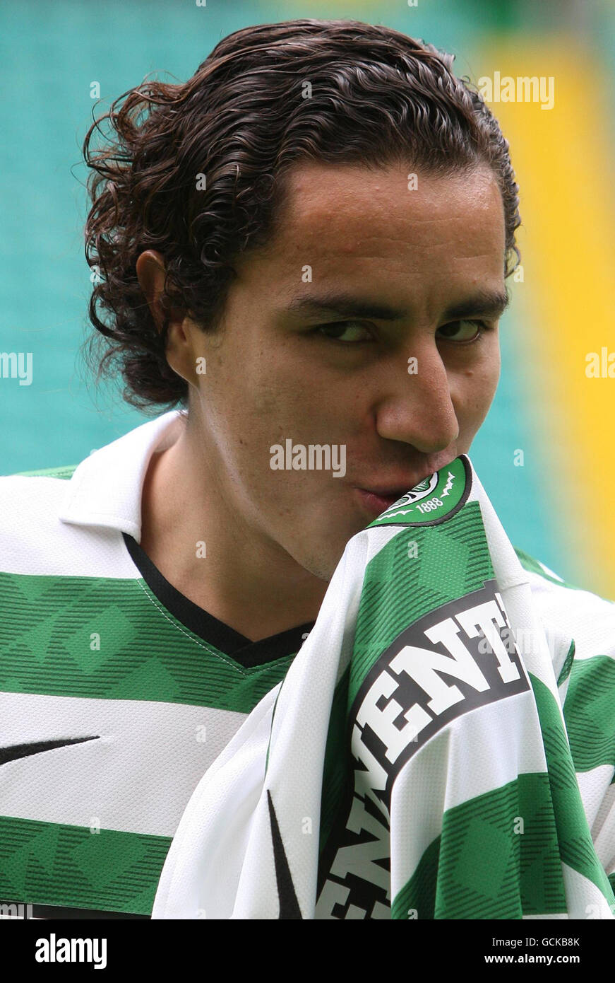 Soccer celtic press conference celtic park hi-res stock photography and ...