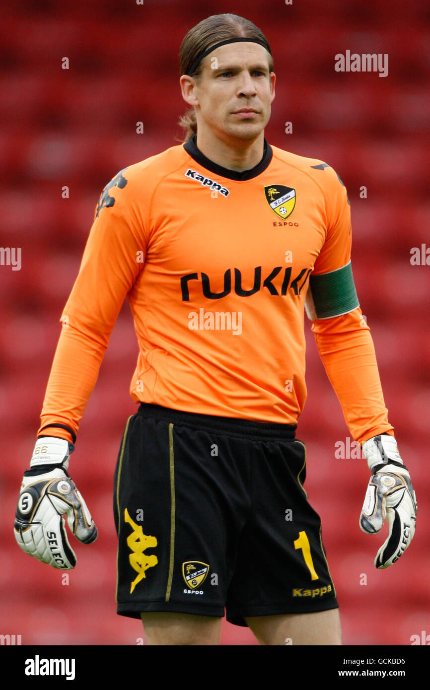 Fc honka goalkeeper hi-res stock photography and images - Alamy