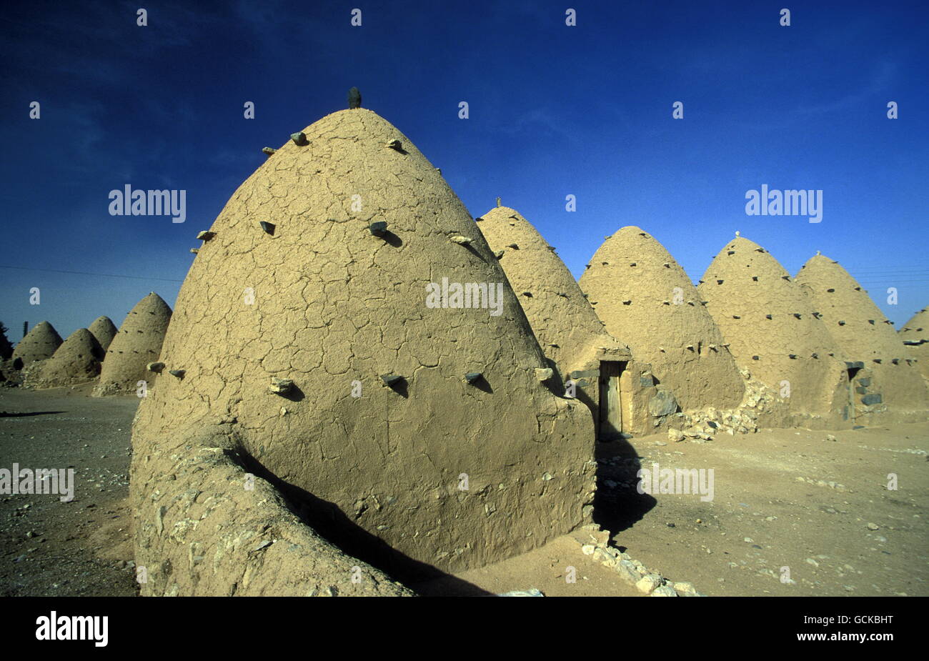 Traditional mud houses syria hi-res stock photography and images - Alamy