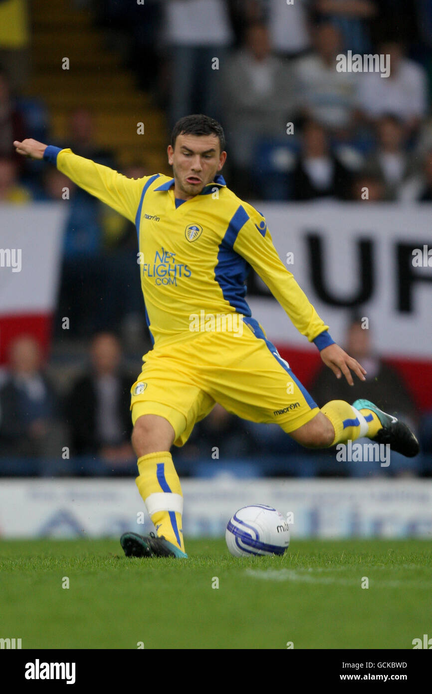 Soccer - Pre Season Friendly - Bury v Leeds United - Gigg Lane. Robert ...