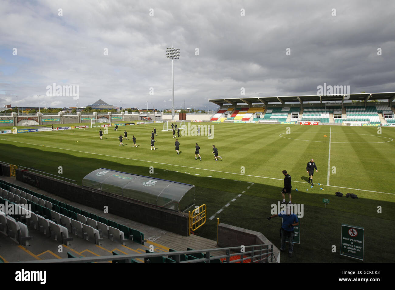 Soccer - UEFA Europa League - Third Qualifying Round - Shamrock Rovers ...