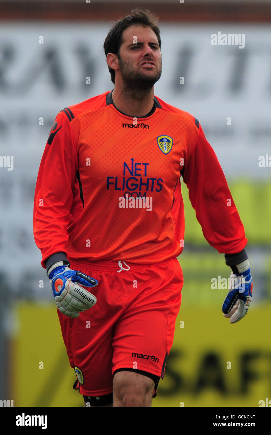 Leeds united goalkeeper shane higgs hi-res stock photography and images ...