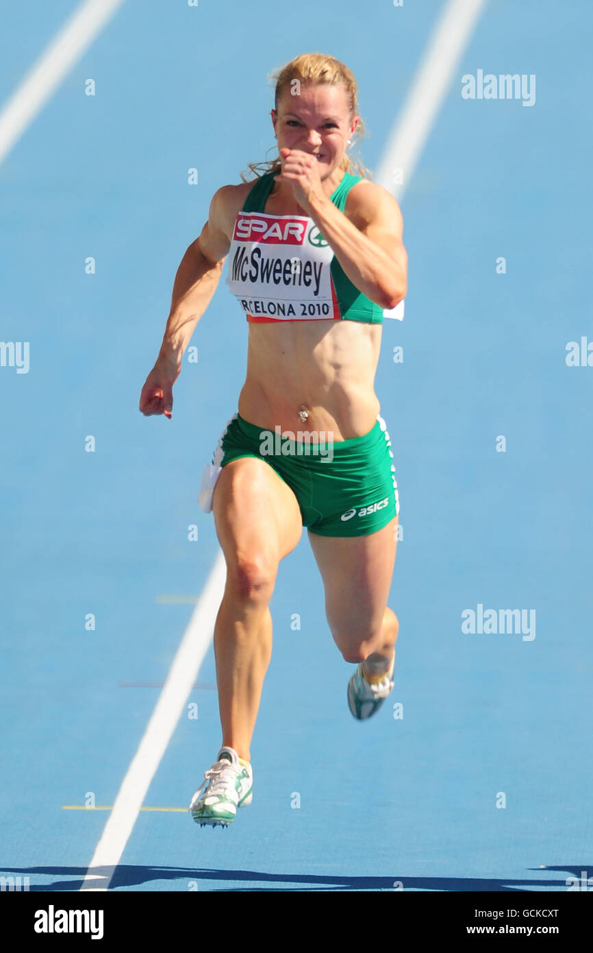 Ailis mcsweeney hi-res stock photography and images - Alamy