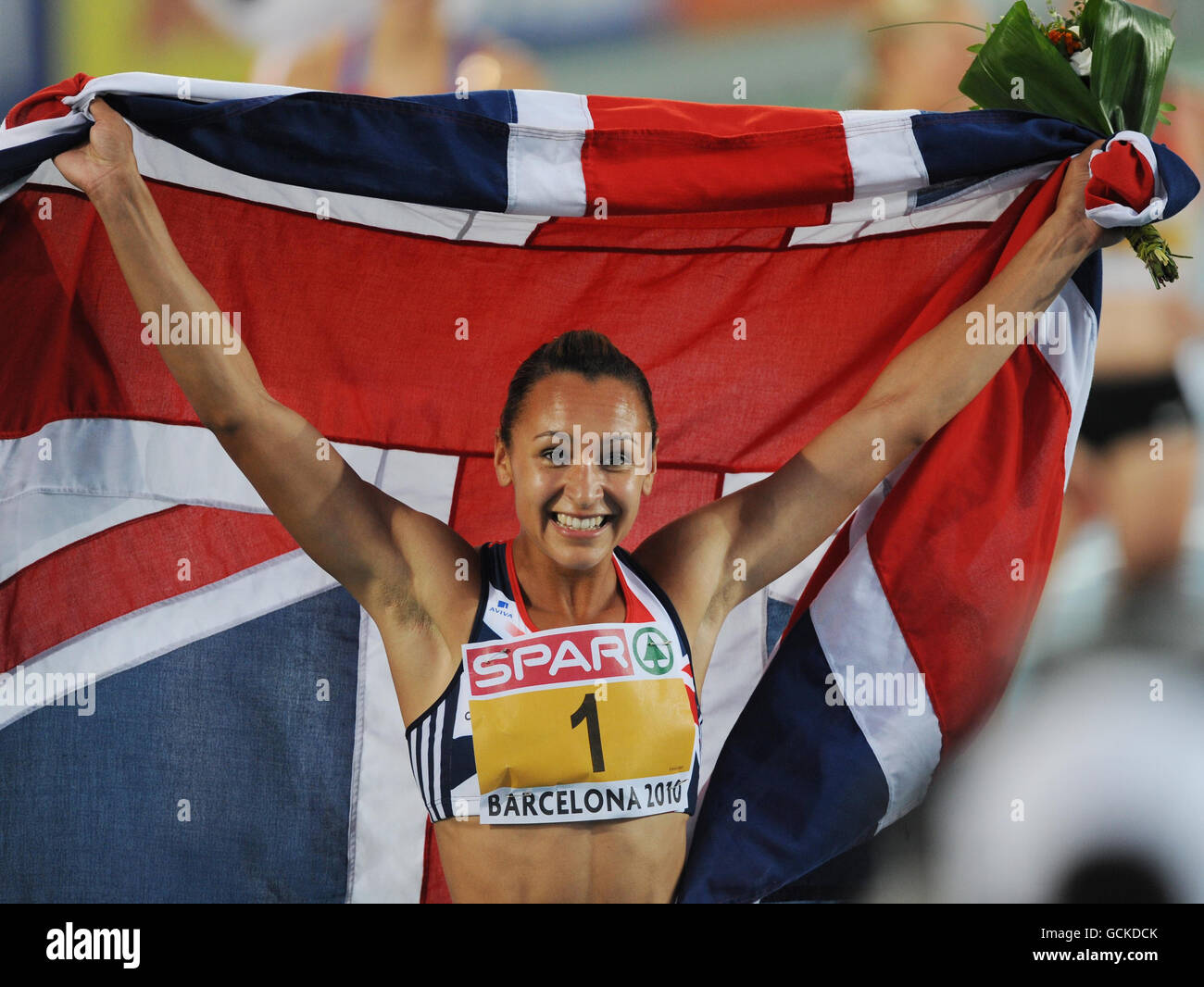 Great Britain's Jessica Ennis celebrates winning the Women's Heptathlon ...