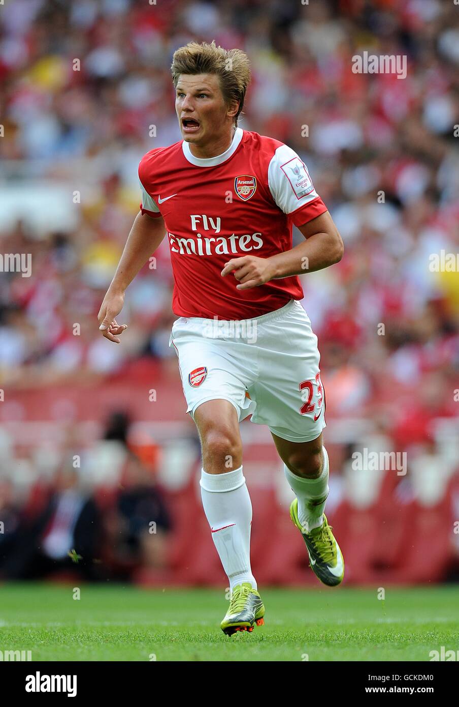Soccer emirates cup 2010 arsenal v ac milan emirates stadium hi-res ...