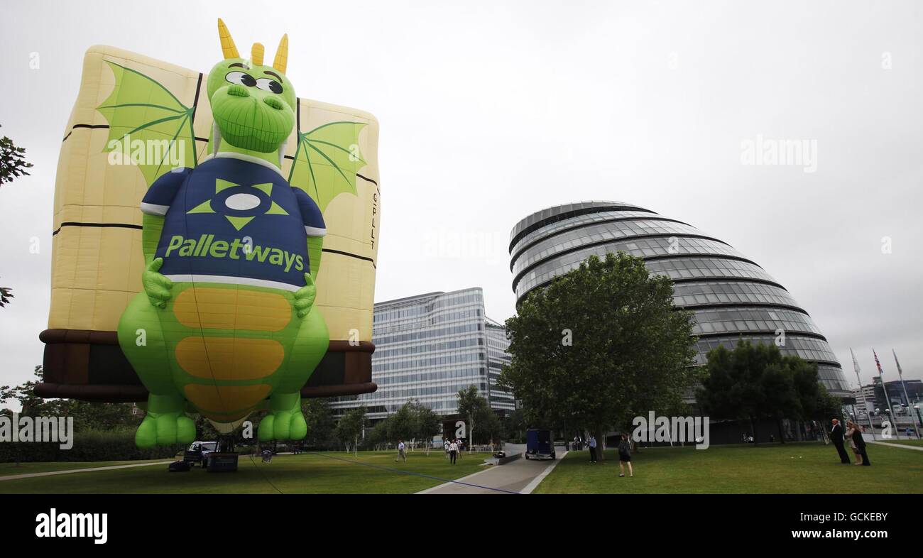 Palletways hi-res stock photography and images - Alamy