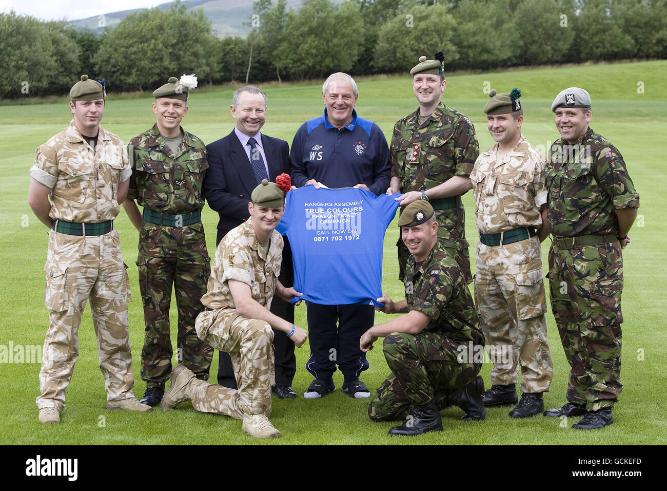 Rangers colours hi-res stock photography and images - Alamy