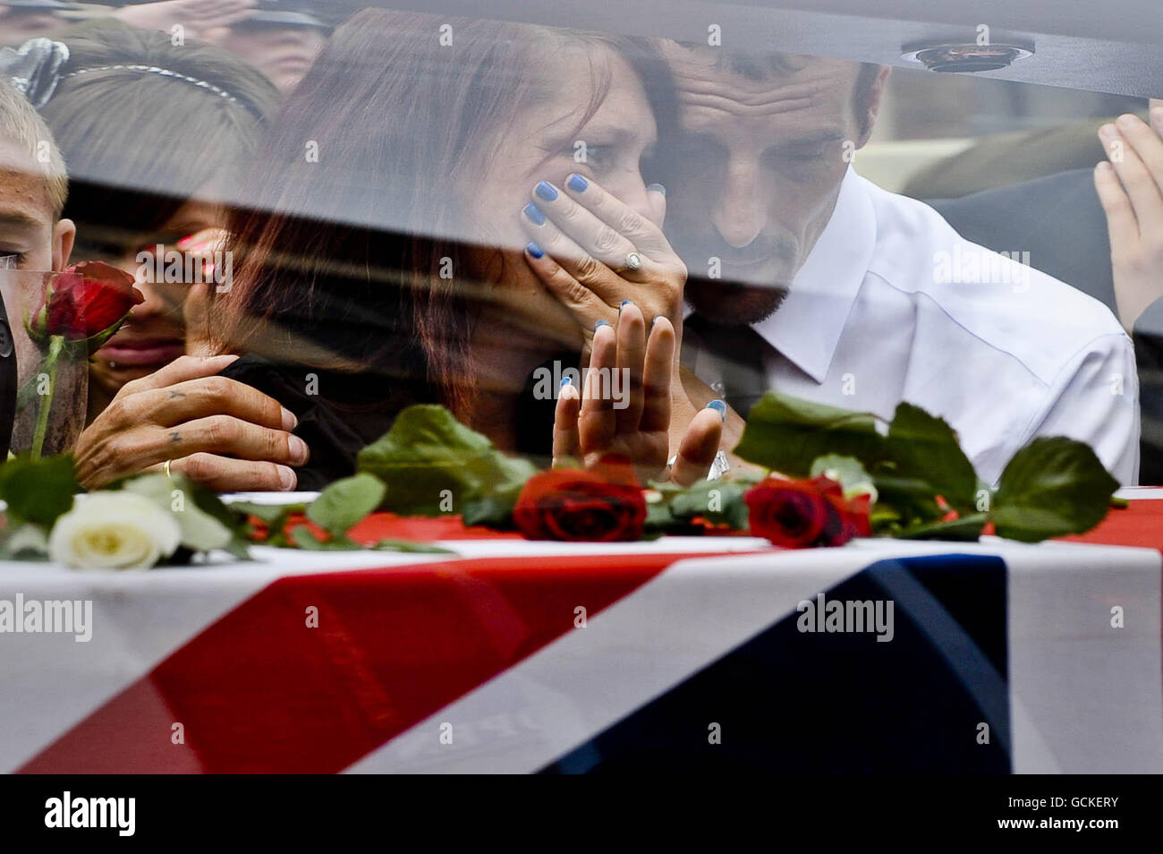 Repatriation of fallen soldier Stock Photo - Alamy