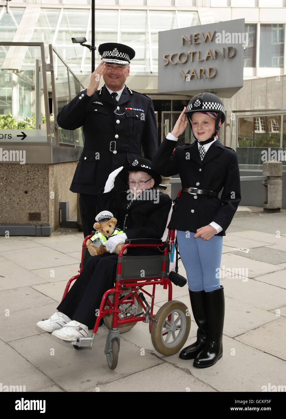 Sir Paul Stephenson, Commissioner for the Metropolitan Police, with ...