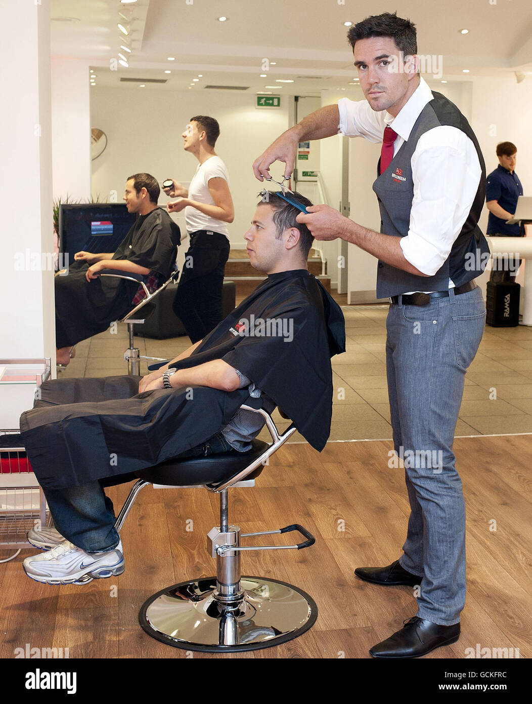 Kevin Peterson Cricketer Hairstyle