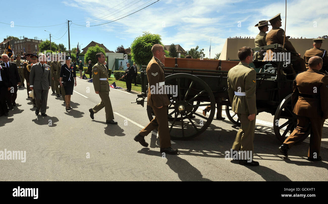 Fromelles cemetery hi-res stock photography and images - Alamy