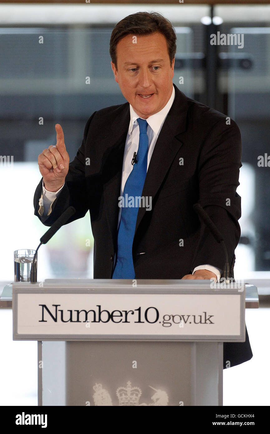 Cameron visits Liverpool Stock Photo - Alamy