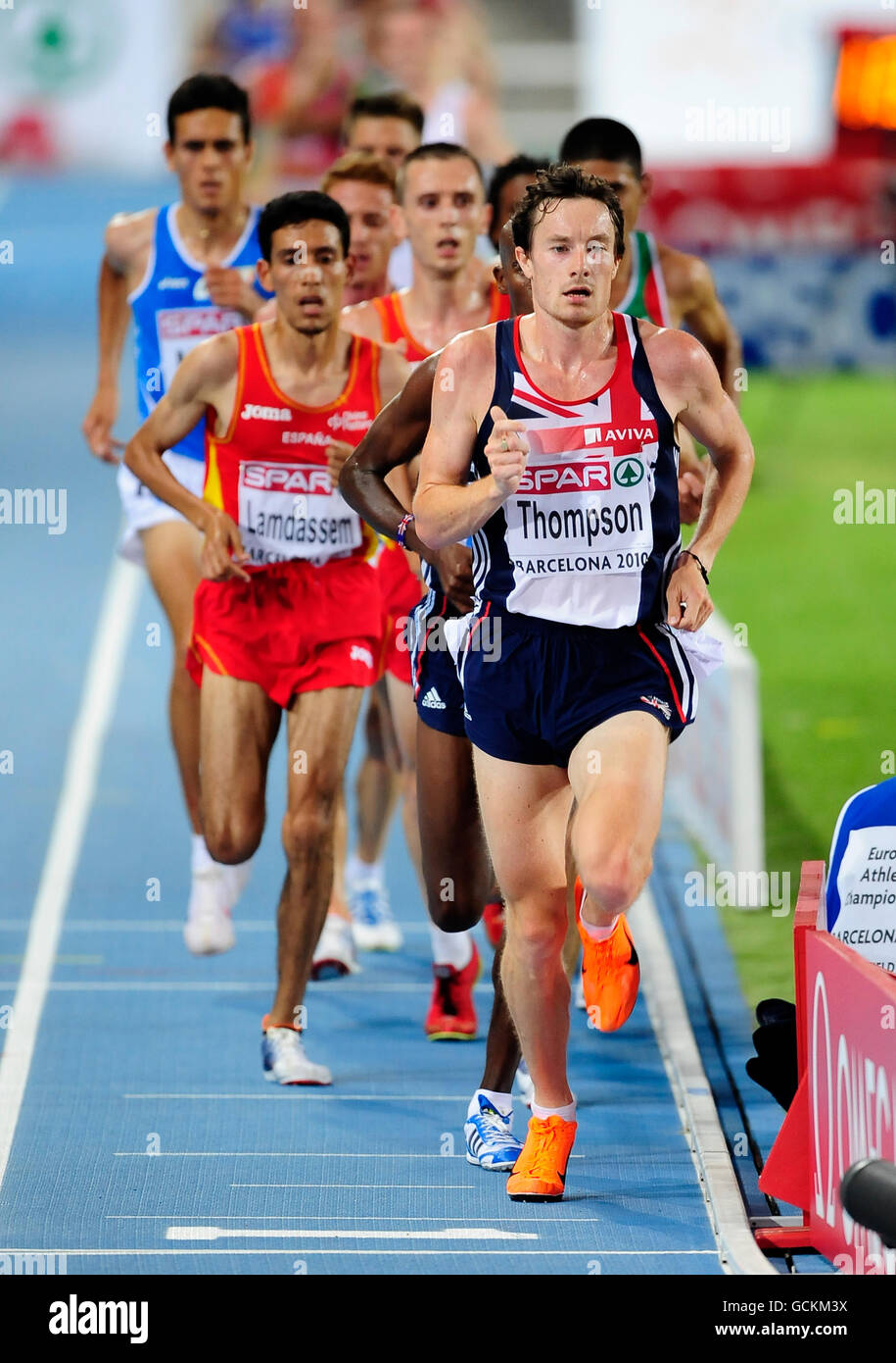 Great Britain's Chris Thompson on his way to silver in the 10,000 ...