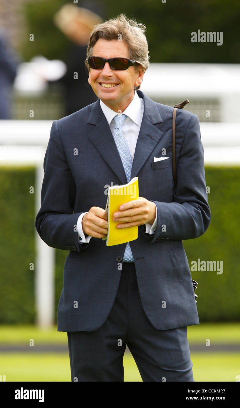 Her majesty the queen goodwood hi-res stock photography and images - Alamy