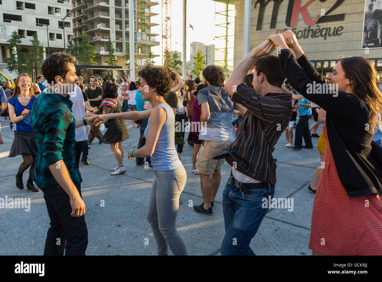 Paris, France, Crowd of young People, teenagers French Couples, Friends ...