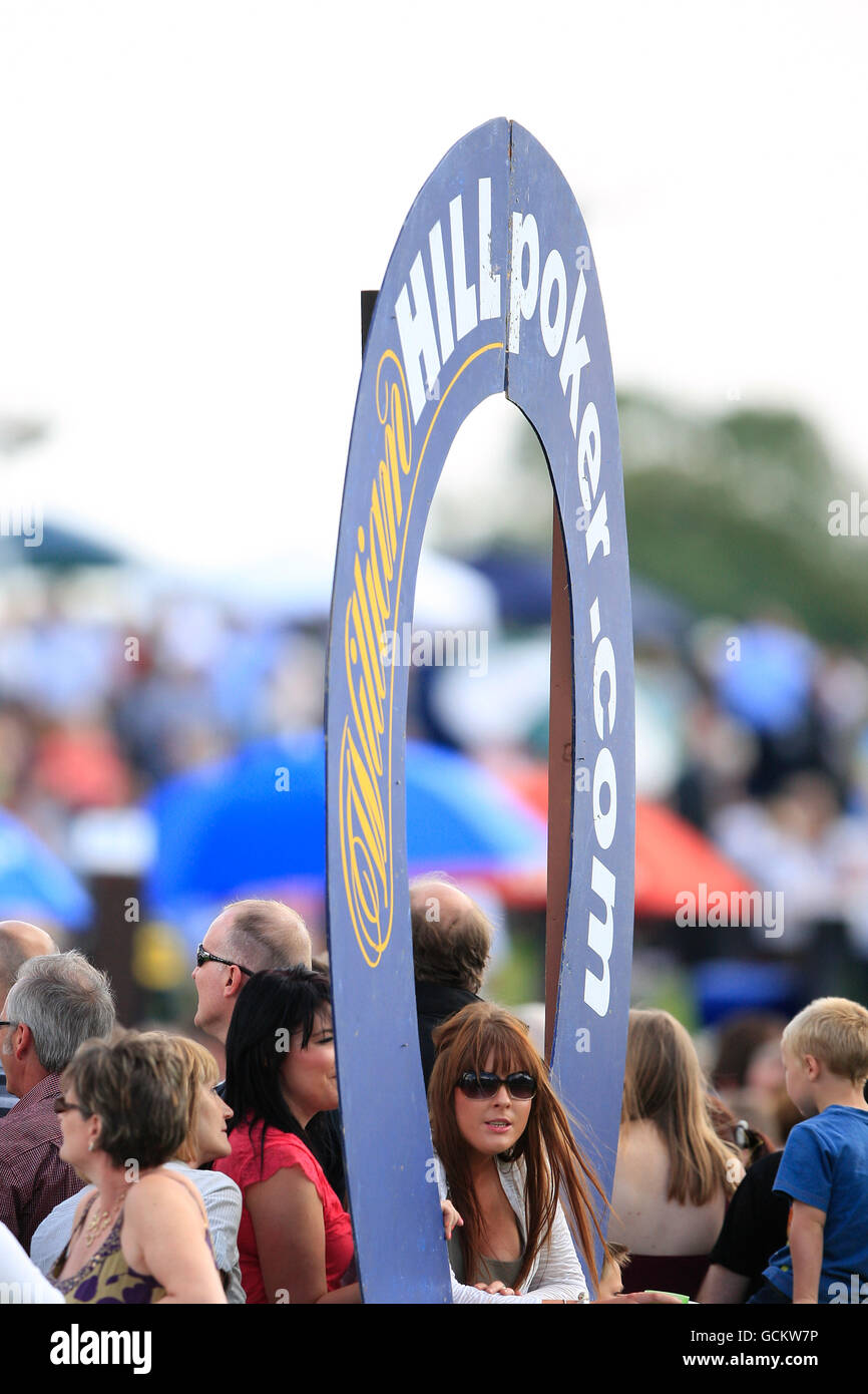 William hill signage at ripon racecourse hi-res stock photography and ...