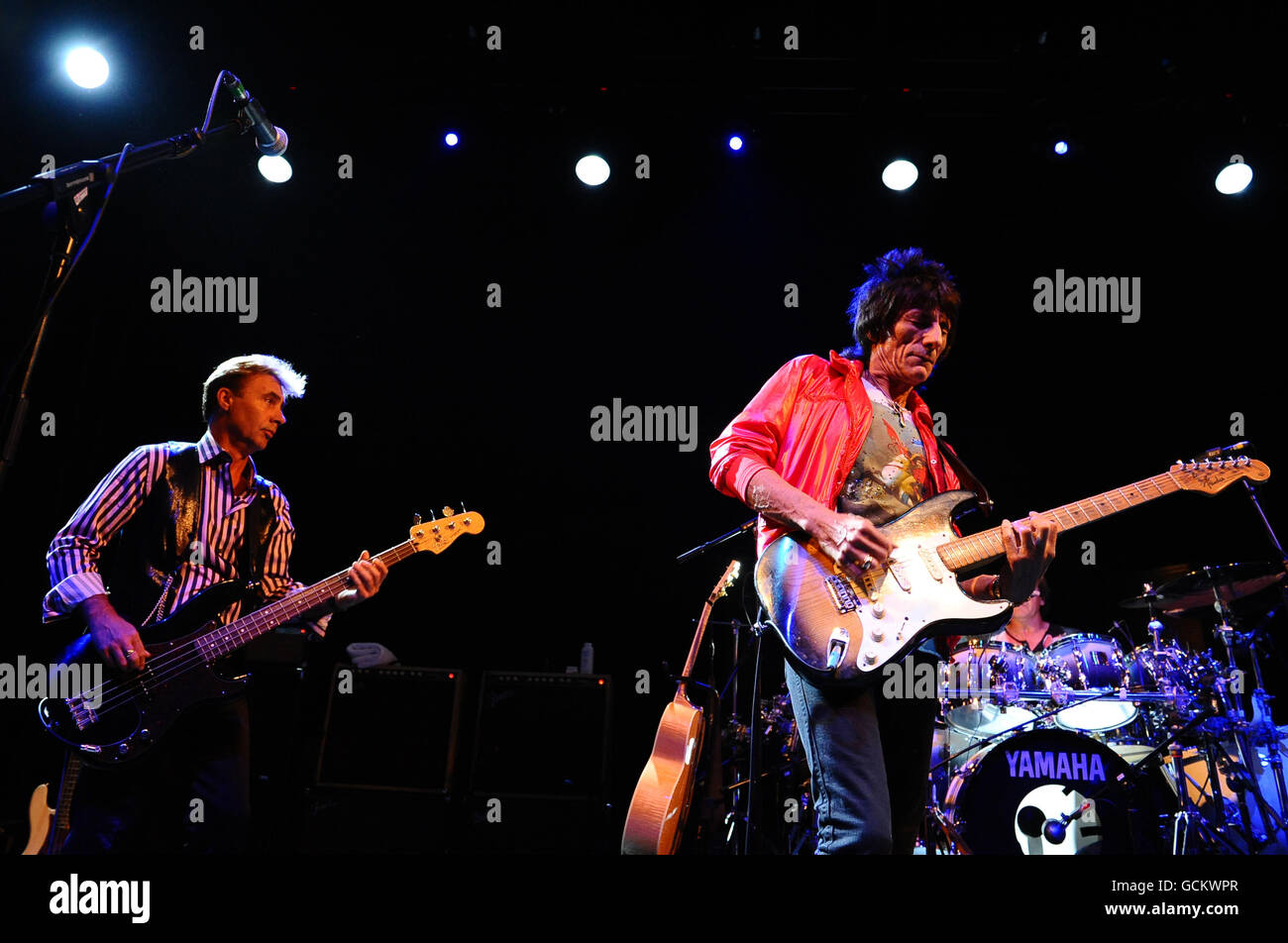 Faces reunion tour launch - O2 Arena London Stock Photo - Alamy