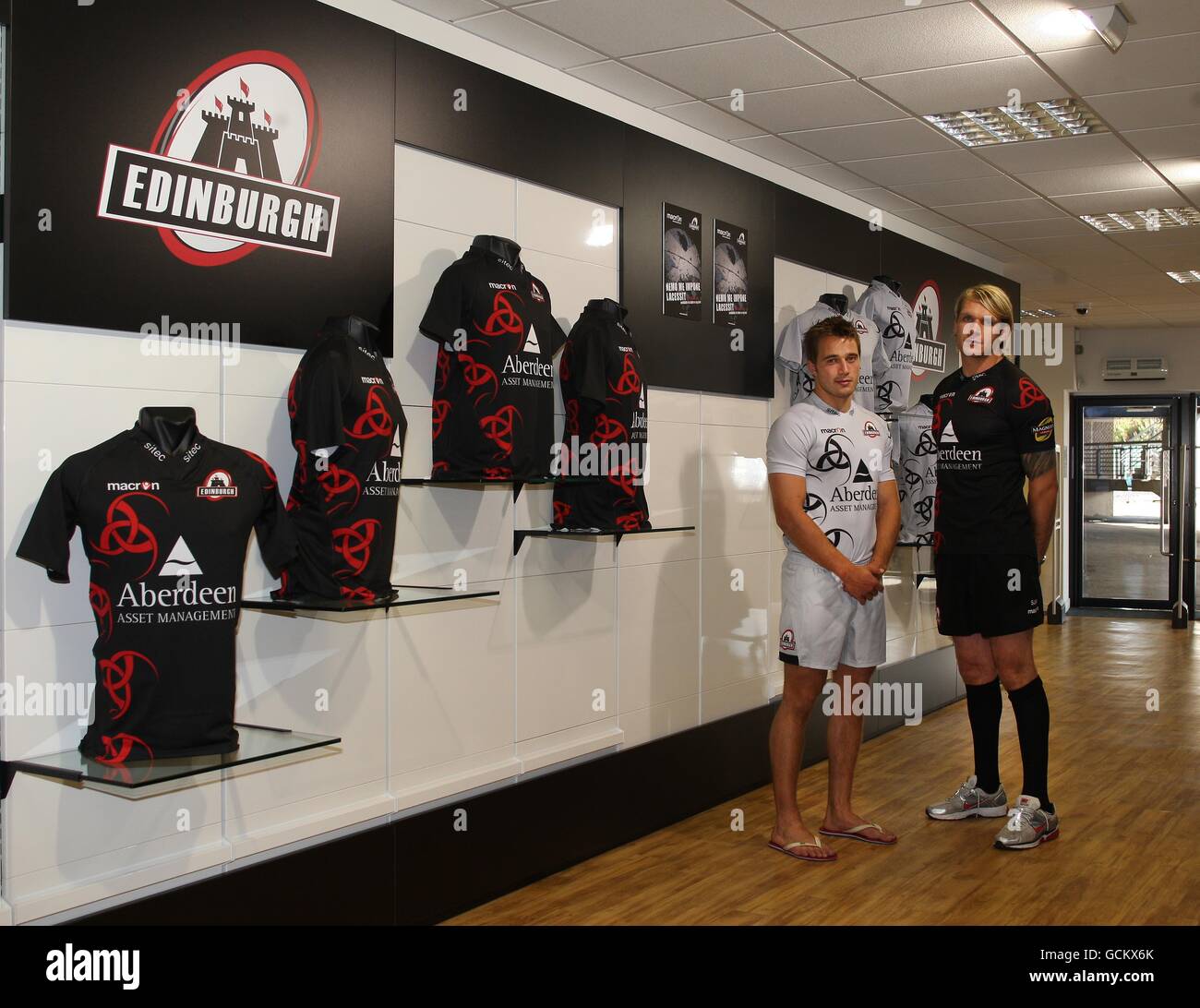 Edinburgh's Alex Grove wearing the away kit and Scott MacLeod wearing ...
