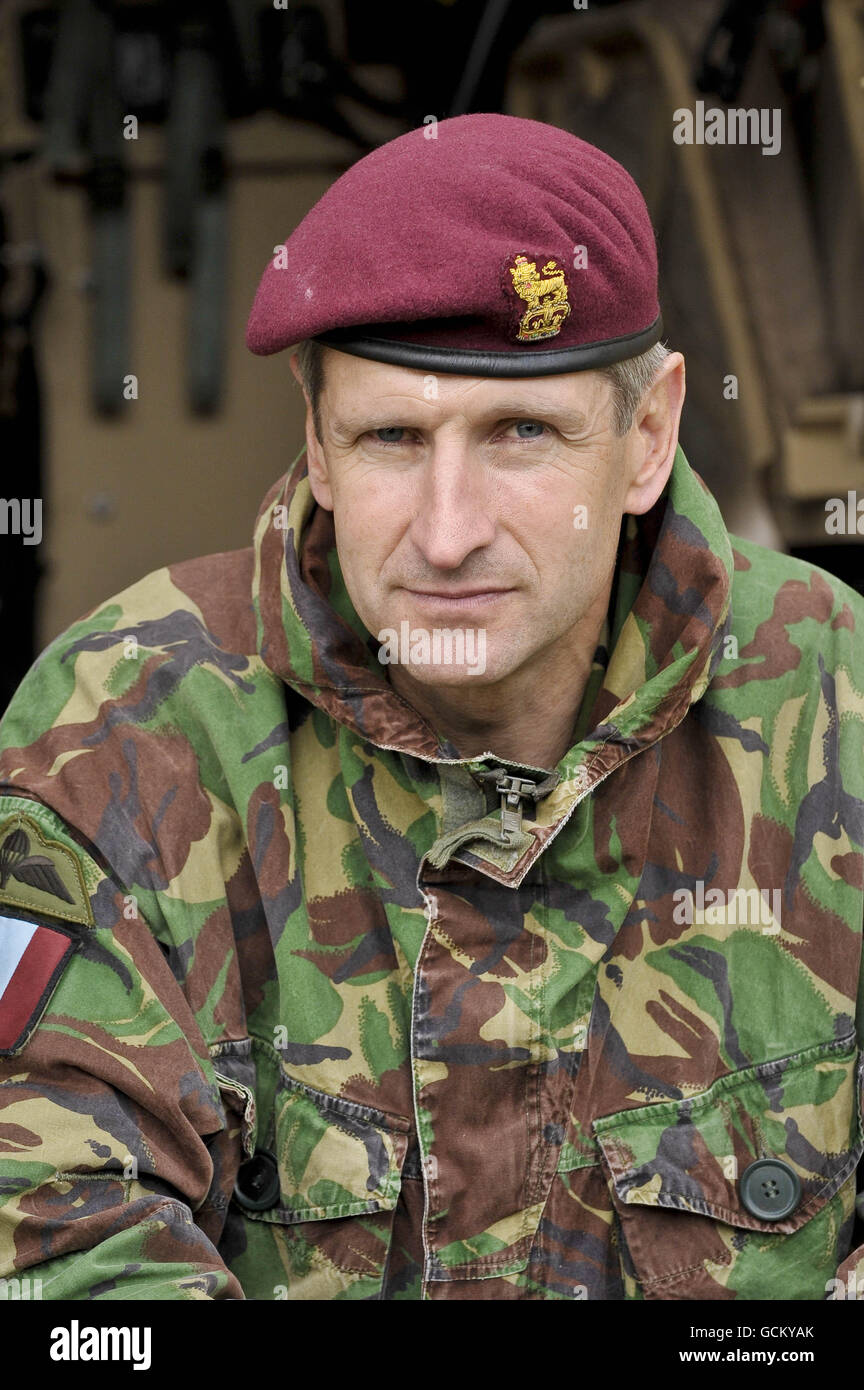 Commander 16 air assault brigade hi-res stock photography and images ...