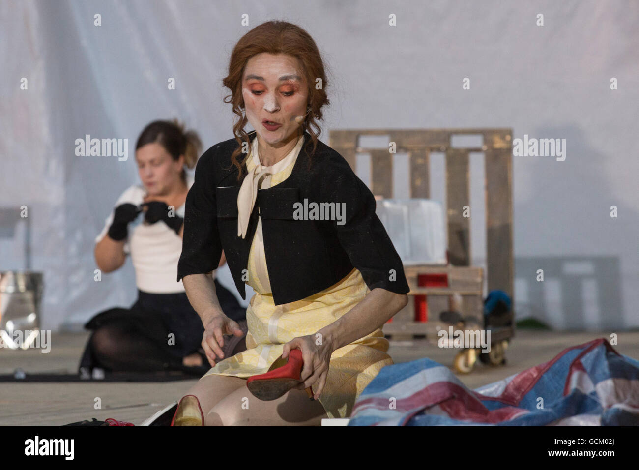 Laura wingfield hi-res stock photography and images - Alamy