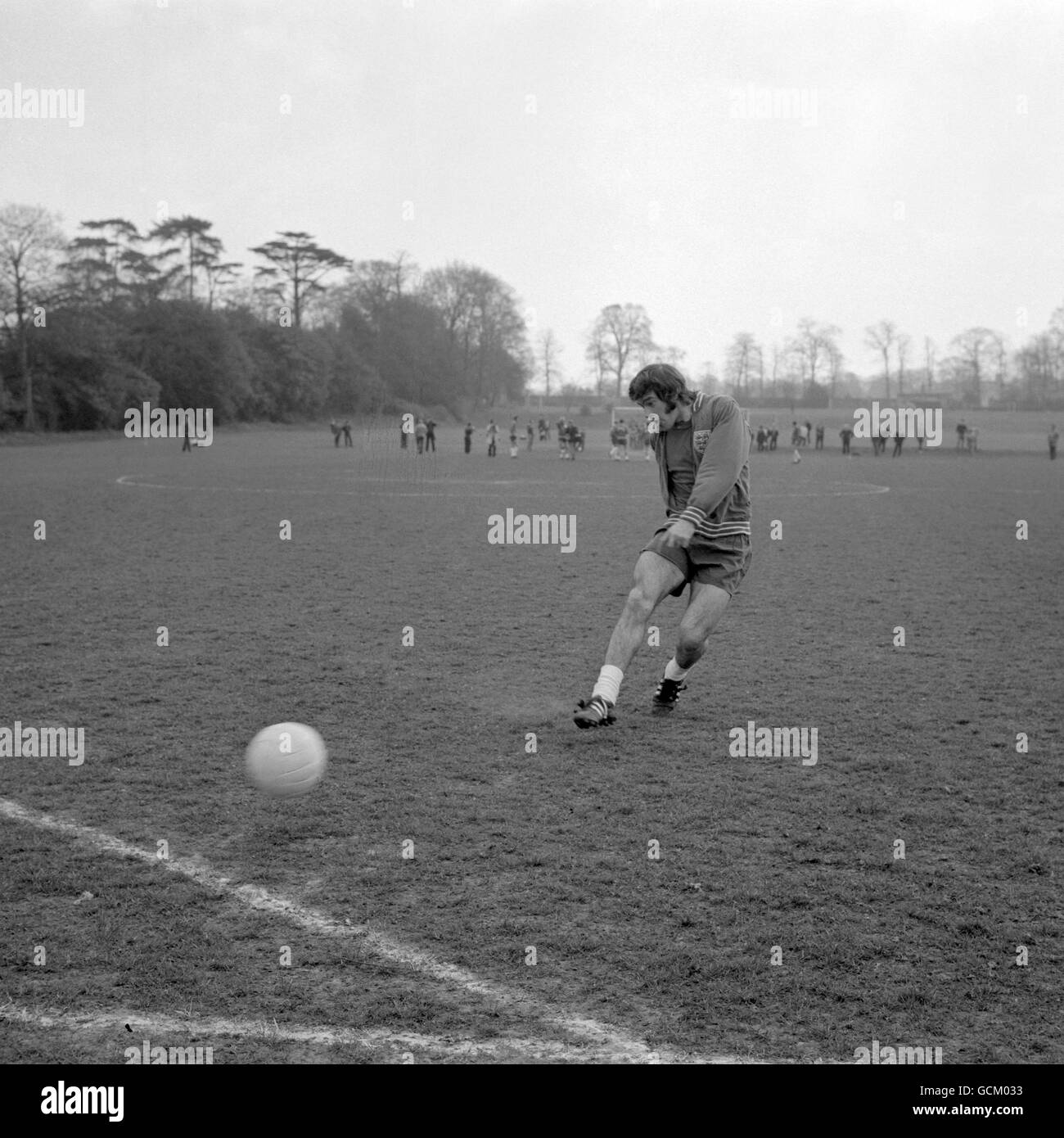 Greece v england 1971 hi-res stock photography and images - Alamy