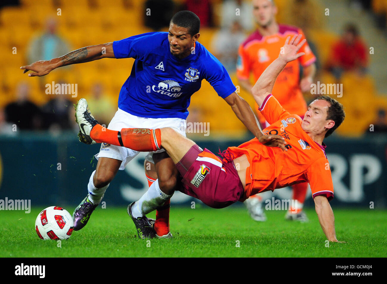 Stadium roar hi-res stock photography and images - Alamy