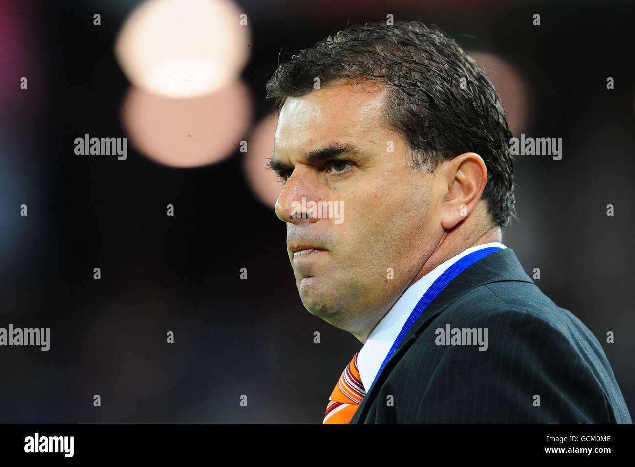 Stadium roar hi-res stock photography and images - Alamy