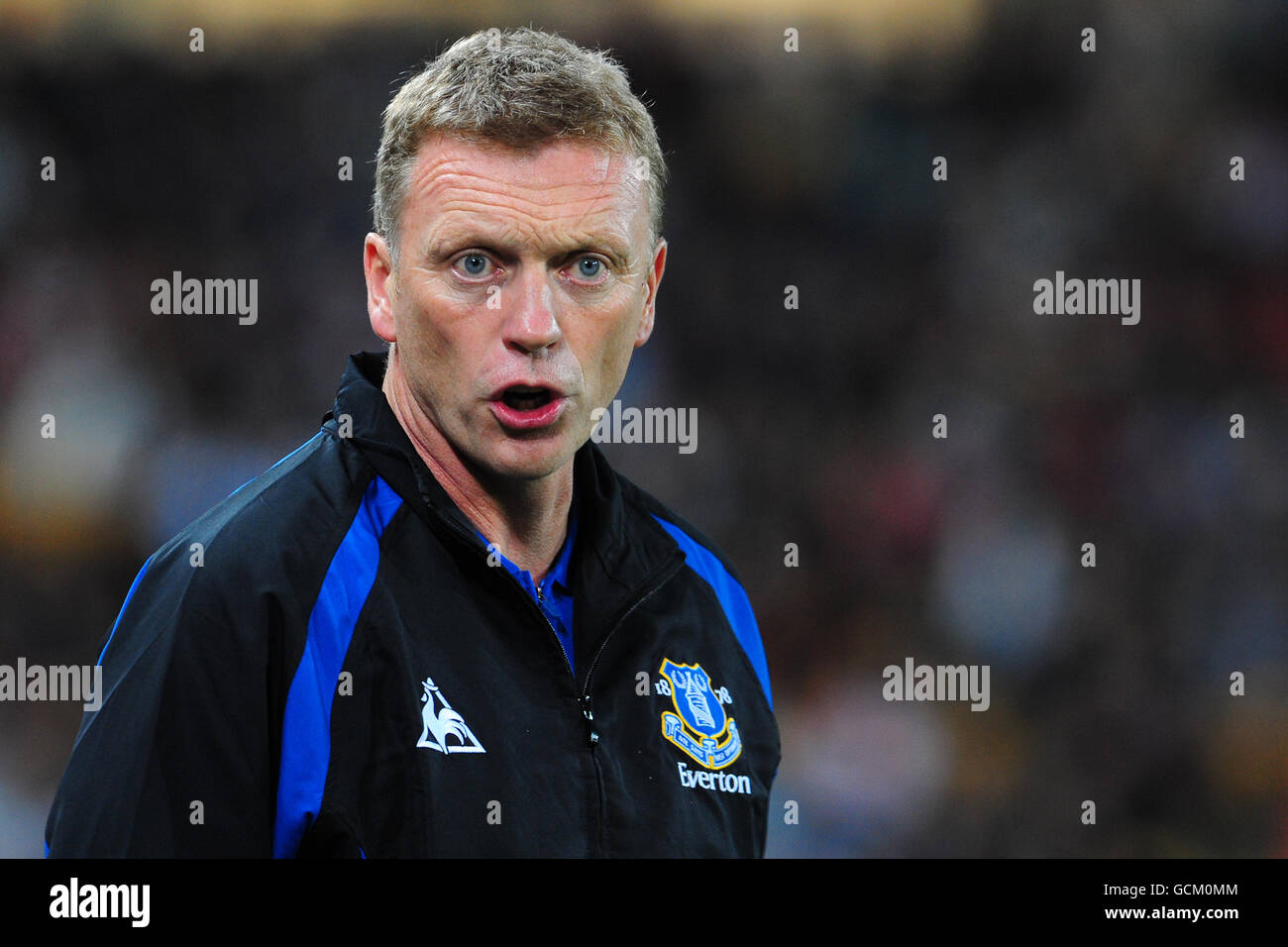 Stadium roar hi-res stock photography and images - Alamy