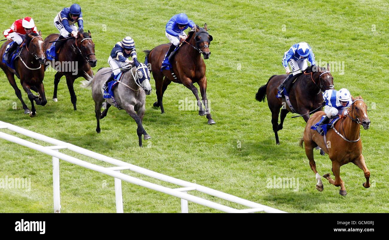 Weatherbys super sprint day newbury racecourse hi-res stock photography ...