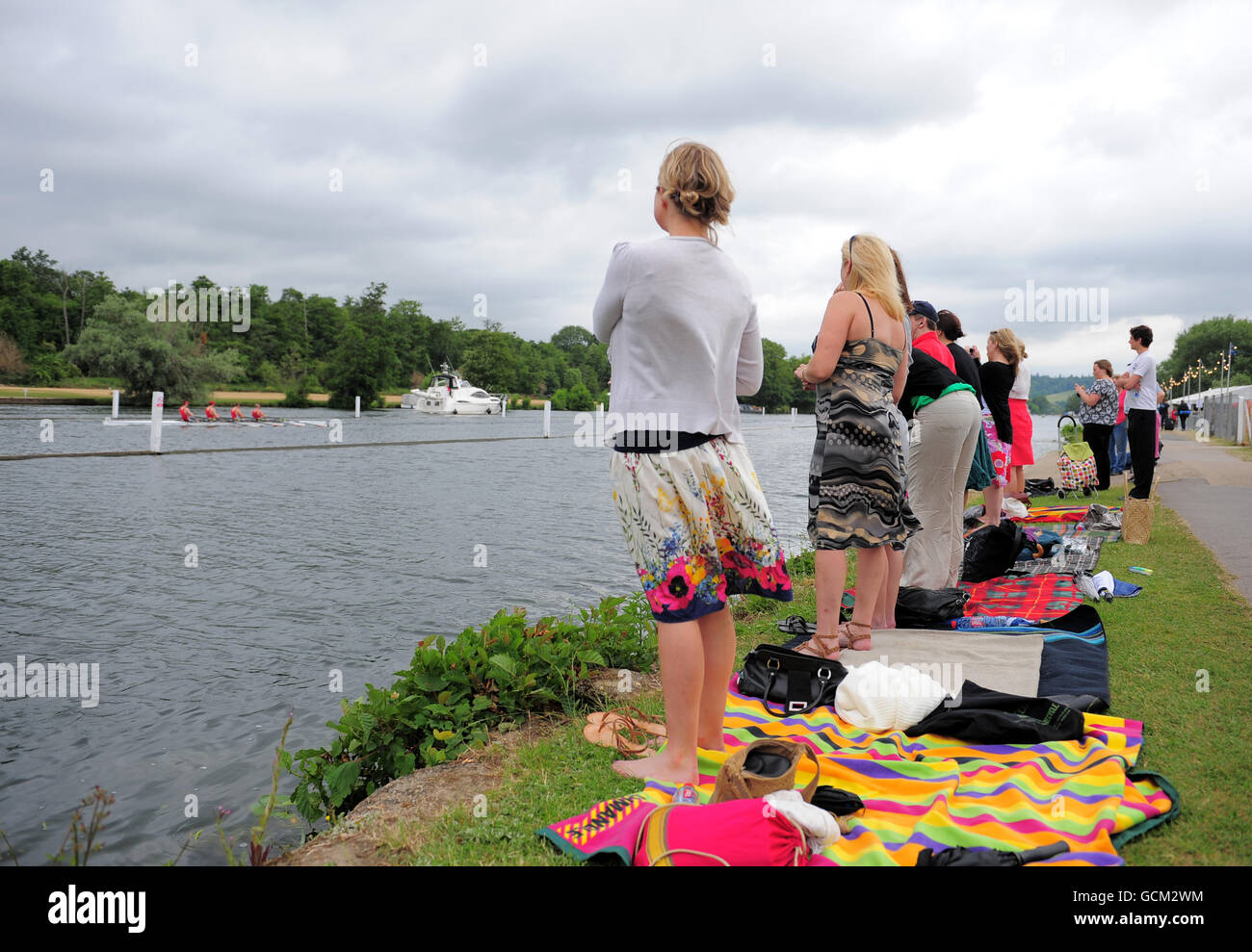 Sport rowing action spectators hi-res stock photography and images - Alamy