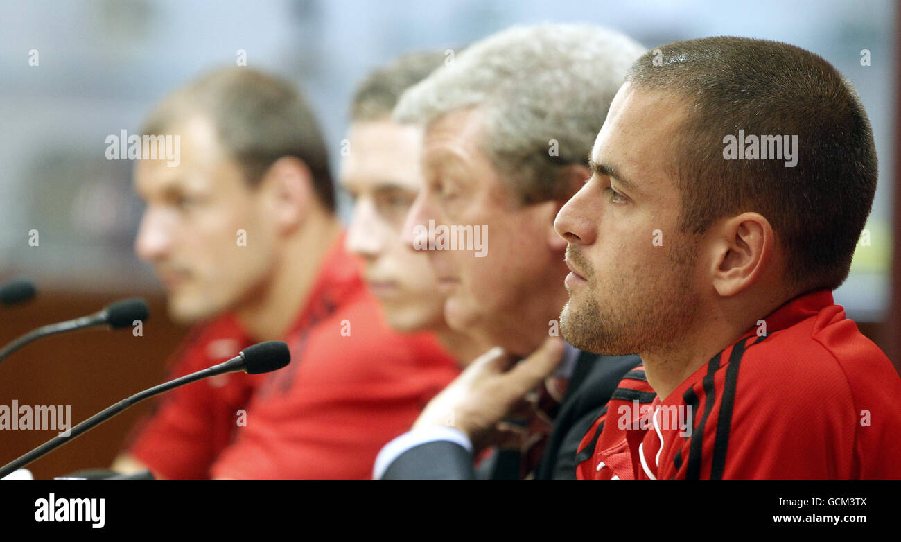 Soccer - Liverpool FC - Joe Cole, Milan Jovanovic and Danny Wilson ...