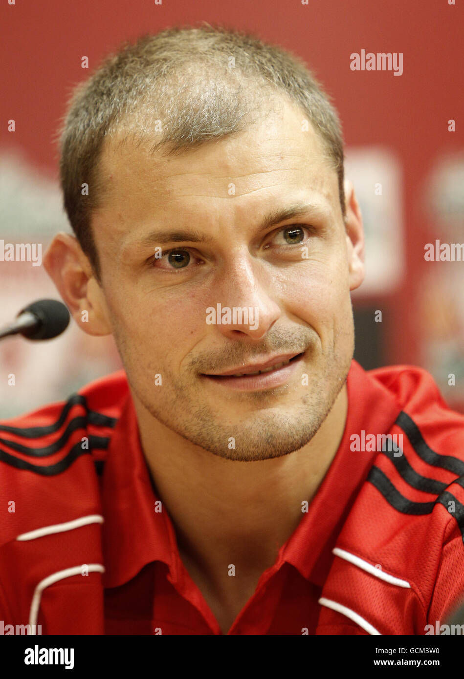 Liverpools new signing joe cole during press conference at anfield hi ...