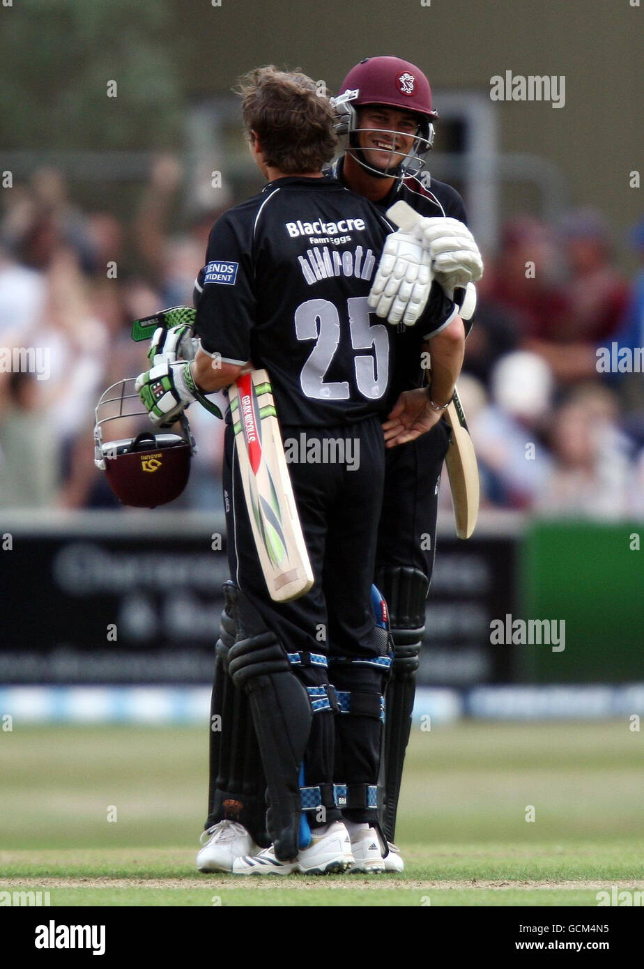 Cricket final full length celebrating mangdm hi-res stock photography ...