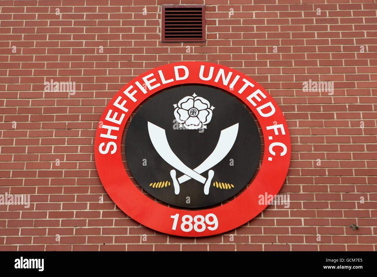 Sheffield united logo hi-res stock photography and images - Alamy