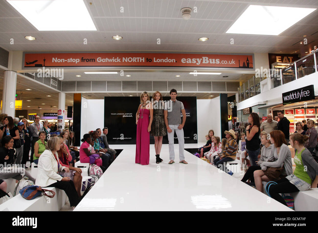Gatwick Runway Models photocall - London Stock Photo - Alamy